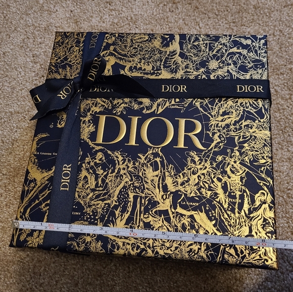 Dior | Holiday | Dior Gift Box 222 | Poshmark